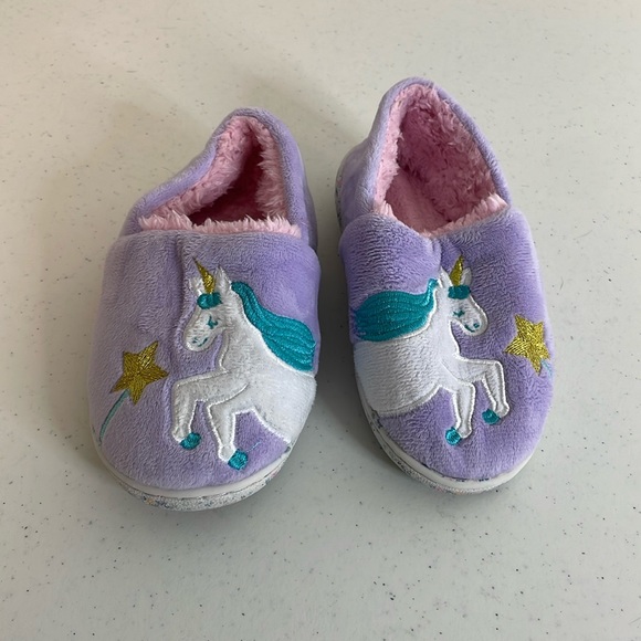 wonder nation | Shoes | Little Girls Unicorn Slippers | Poshmark